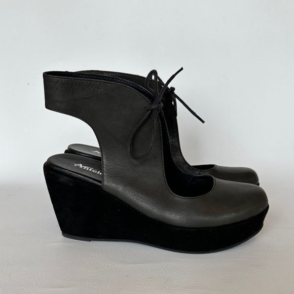 Antelope | Shoes | Antelope Platform Black Shoes | Poshmark